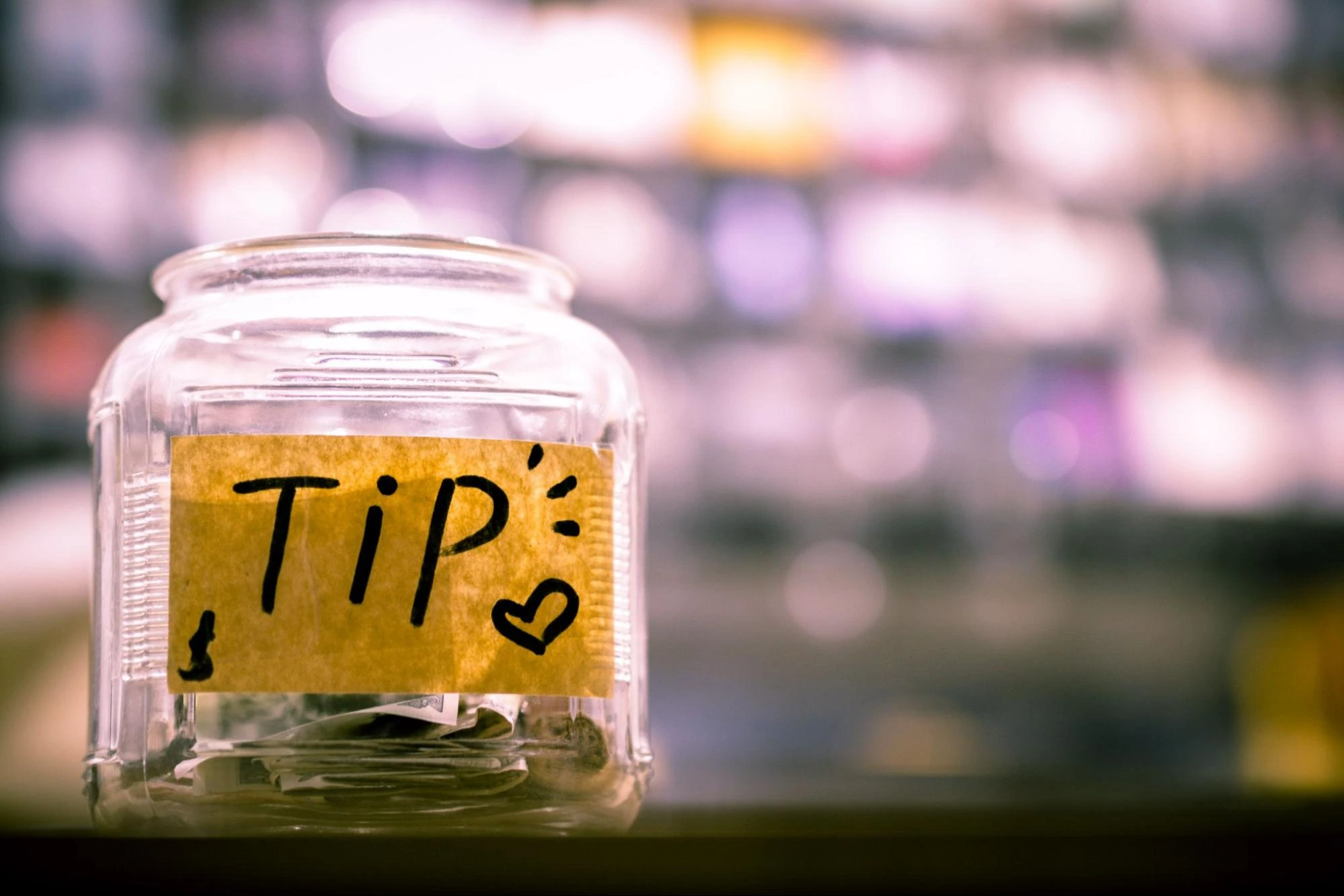 What is Tip Credit? Pros and Cons for Owners and Employees